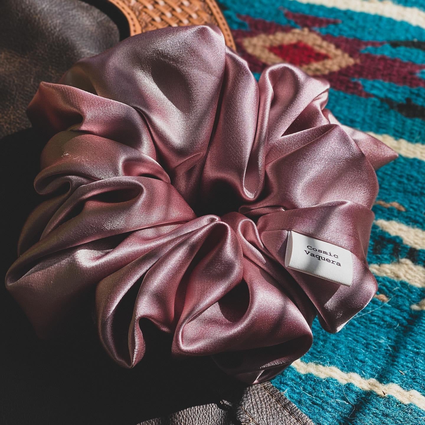 XL Scrunchie – Cosmic Vaquera
